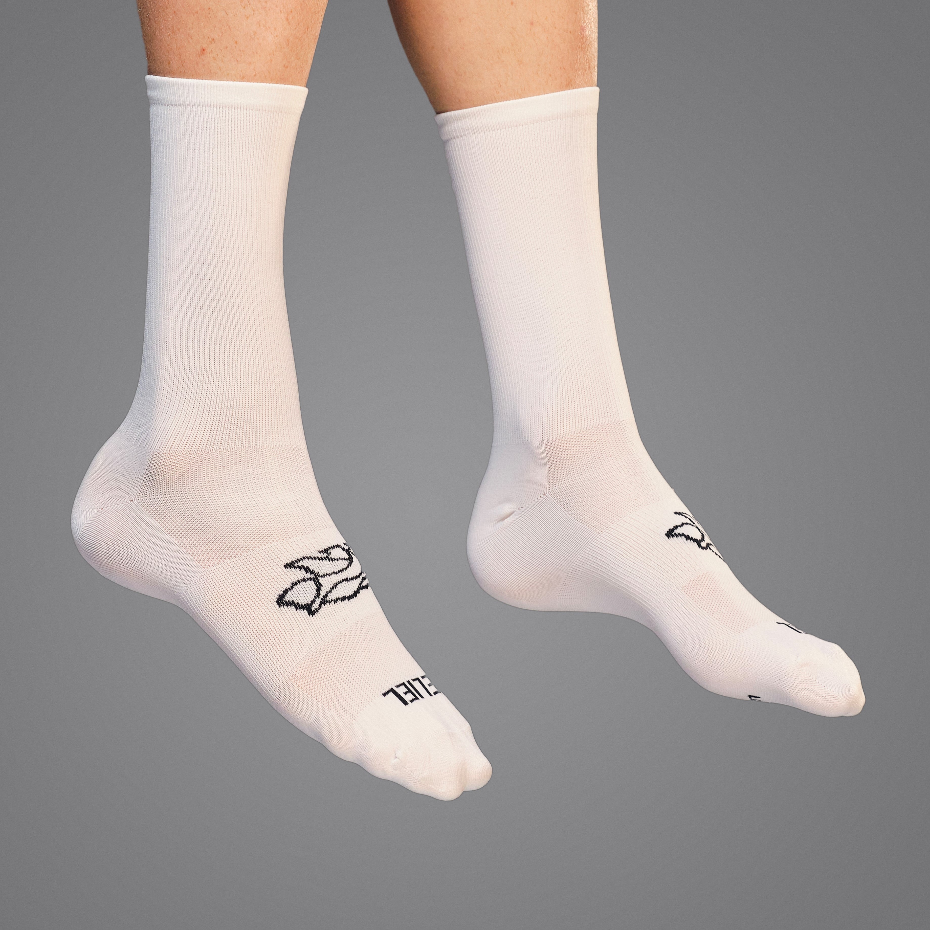 Socks & Shoe Covers – Eliel Cycling